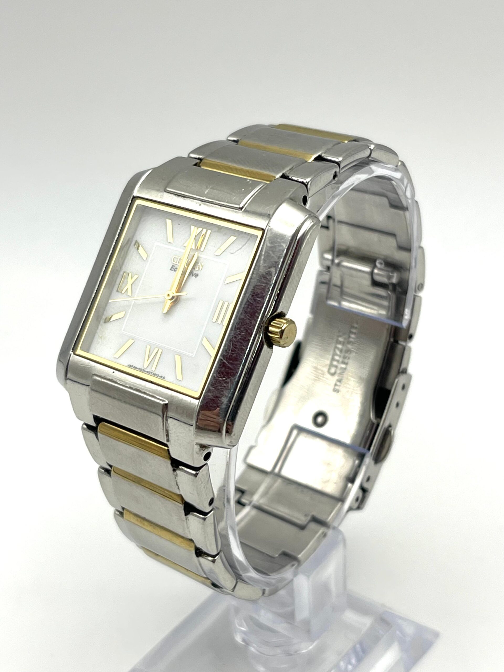 RELOJ CITIZEN ECO DRIVE EQ31-S046712 CUADRADO CORREA ACERO | Real Cash